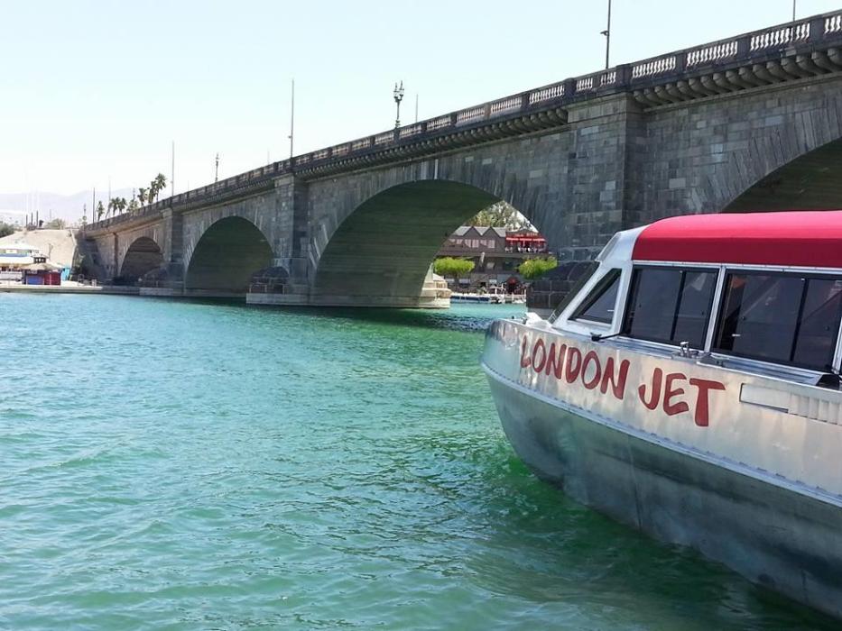 London Bridge Jet Boat Tour | Rocky River Adventures